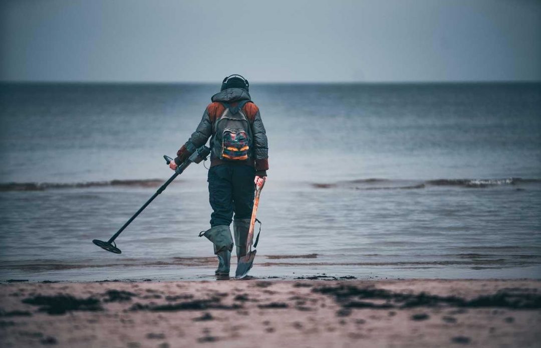 How Far a Metal Detector Can Detect (With 3 Tips to Use a Metal ...