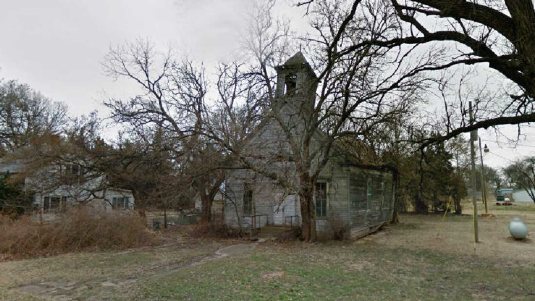 17 Best Ghost Towns in Kansas (Maps, Stories, and More!) - Metal ...
